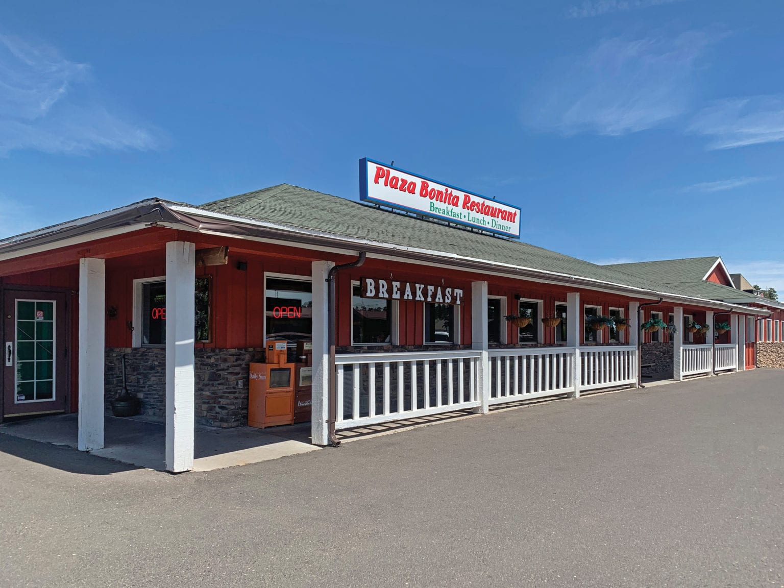 Grand Canyon Hotel - Red Feather Lodge in Tusayan - South Rim